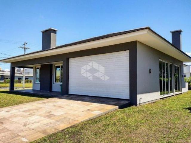 Casa á venda com 4 quartosdormitorios 3 vagasbox no condominio Lagoa do Passo, O