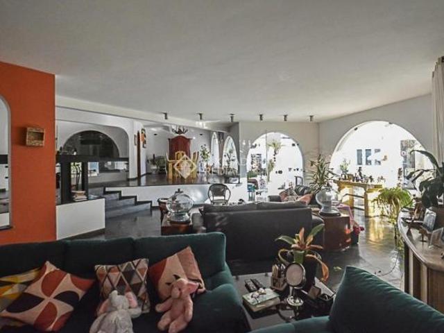 Casa à venda com 541m², 4 quartos e 2 vagas Parque Anchieta SBC