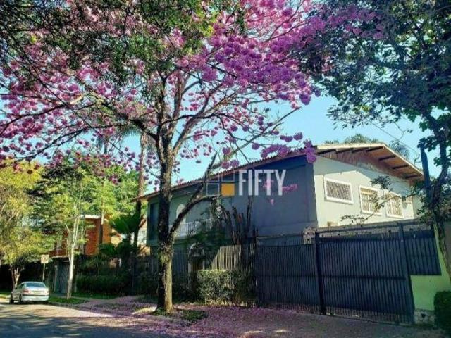 Casa à venda, com 500m², 11 quartos e 6 vagas Vila Madalena SP