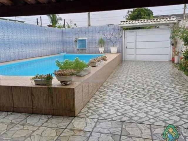 CASA À VENDA COM 5 DORMITÓRIOS, PISCINA LADO PRAIA VAPAPESCA