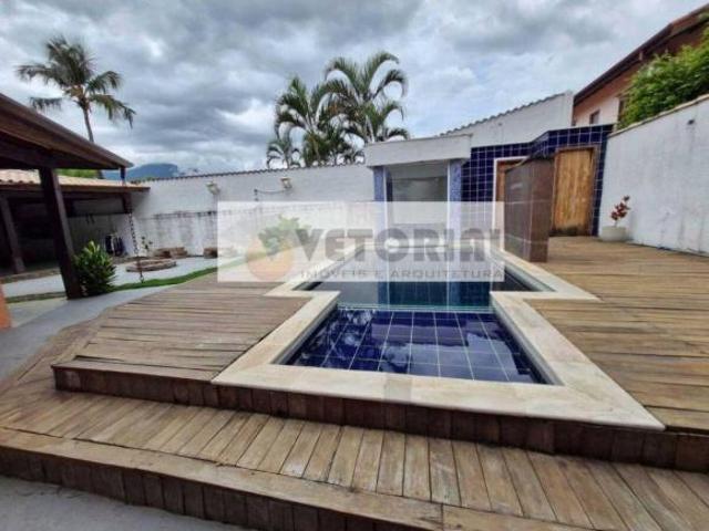Casa à venda com 5 suítes no Barequeçaba em São Sebastião SP