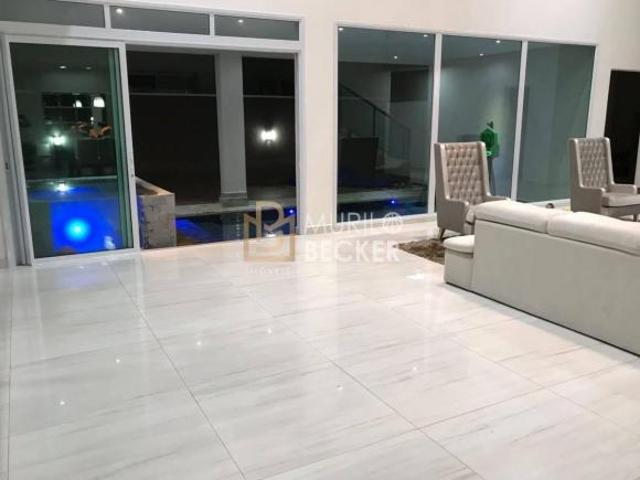Casa à venda com 5 quartos 3 suítes, Condomínio Serimbura, SJC