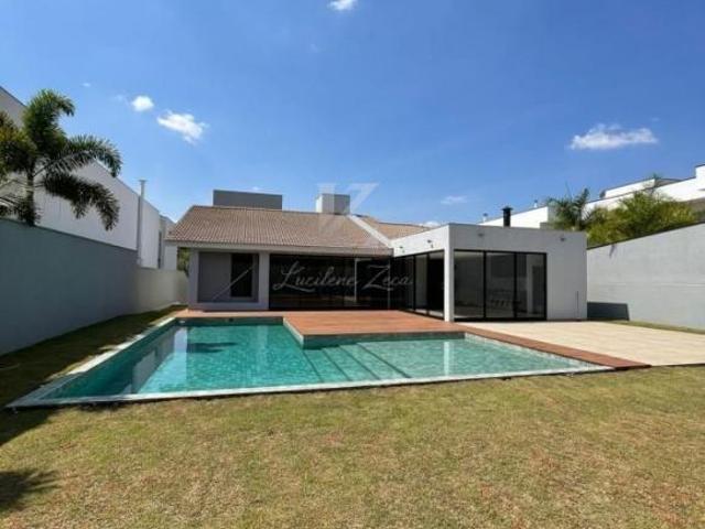 Casa à venda com 5 quartos Condomínio Fazenda Imperial