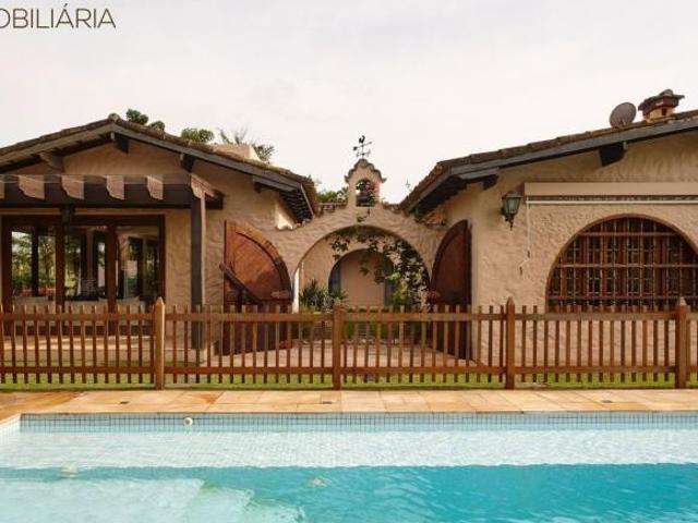 Casa à venda com 5 Quartos e 5 Suítes no Condomínio Guarujá Golf Clube Balneário Praia do Pernambu