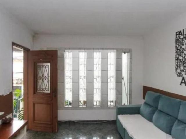 CASA À VENDA COM 5 QUARTOS E 5 VAGAS