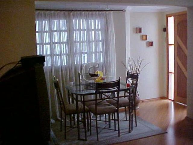Casa a venda com 5 quartos em Perdizes e 2 vagas