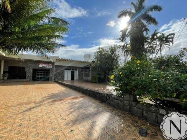 Casa à venda com 5 quartos no bairro Jardim Suarão
