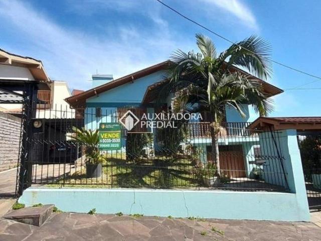 Casa a venda com 5 quartos no bairro Liberdade em Novo Hamburgo