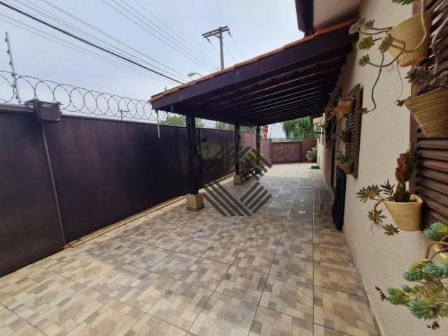 Casa à venda com 5 quartos no Jardim Leocádia em Sorocaba/SP