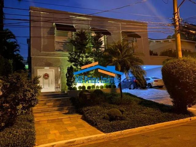 Casa à Venda com 606m² de Condomínio com 4 Quartos, 4 suítes Alphaville