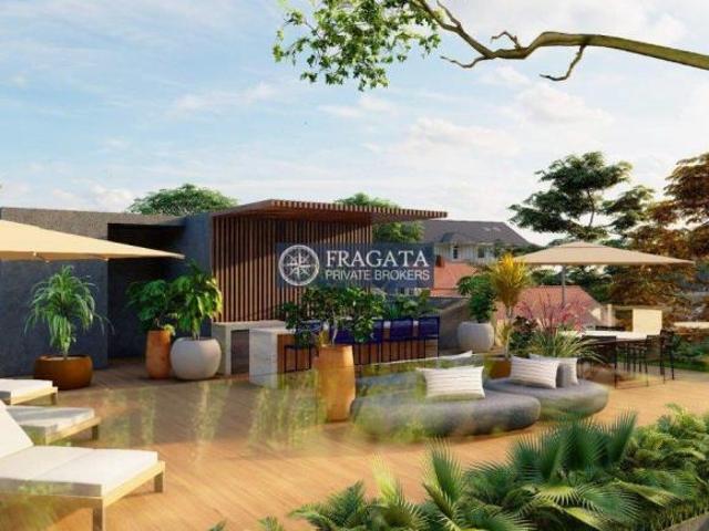 Casa á venda com 6 suítes, lazer completo, 6 vagas no Ibirapuera