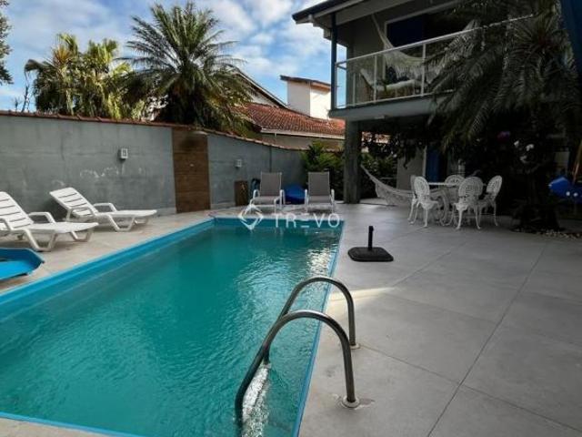 Casa à Venda com 6 quartos, 6 banheiros e 260m² a partir de R$ 3.000.000