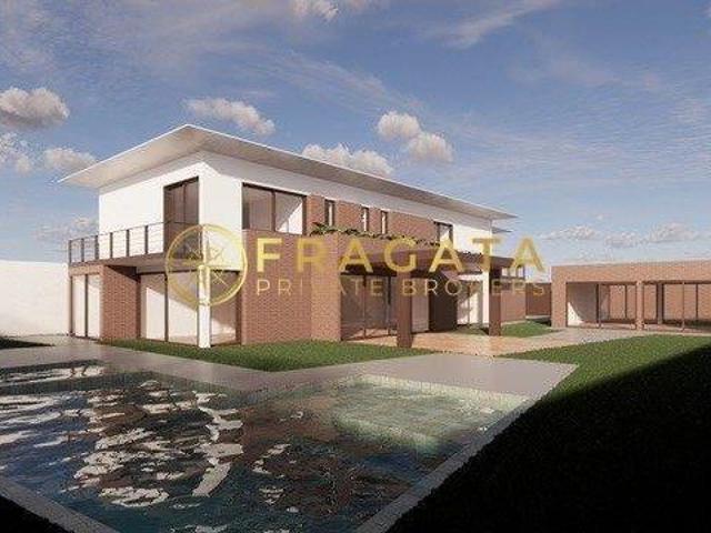 Casa à venda com 742m² 4 quartos todos suítes e 4 vagas Alto de Pinheiros/SP