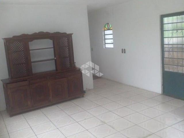 Casa a venda com 7 quartos, 5 dormitórios garagem para 2 carros no Bairro Juscelino Kubitschek