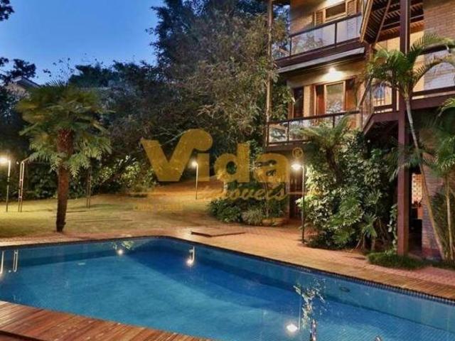 Casa á venda com 7 quartos no Aldeia da Serra Barueri
