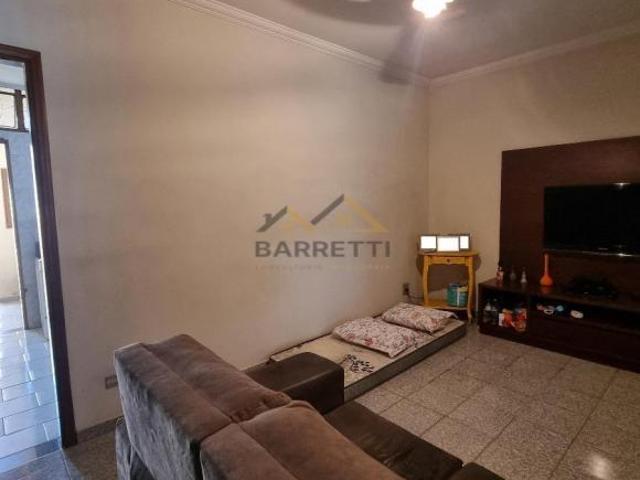 Casa a venda com 95 m² no Prezotto, com 3 dormitorios sendo 1 suite, sala,cozinh