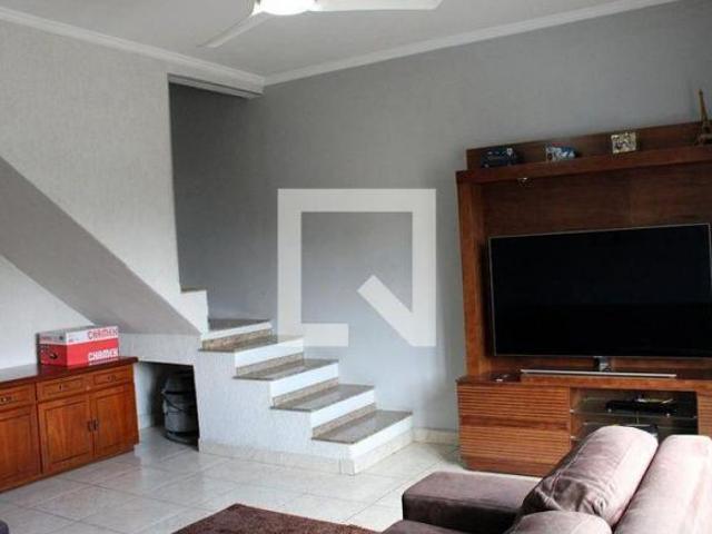 Casa à Venda Conceição, 3 Quartos, 200 m² Diadema