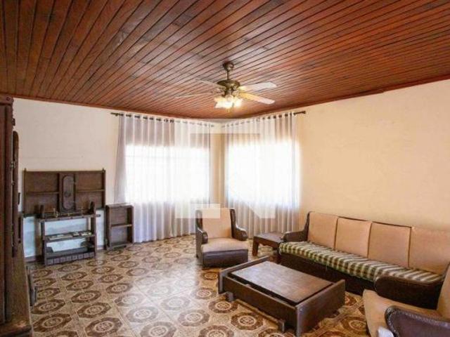 Casa à Venda Conceição, 5 Quartos, 660 m² Diadema