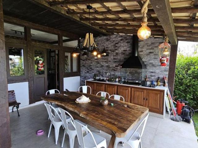 Casa à venda Cond. Vila Verde na Granja Viana