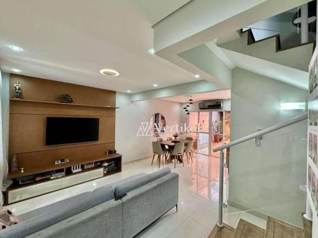 Casa à venda Cond. Villagio Alvarelhos na Granja Viana