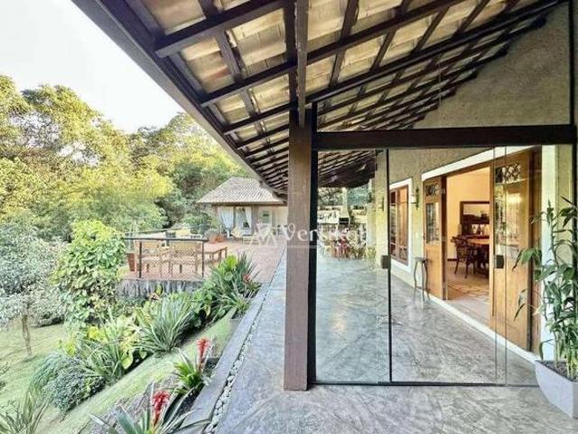 Casa Cond. Chácara dos Lagos na Granja Viana