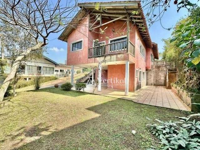 Casa à venda Cond. Euroville na Granja Viana