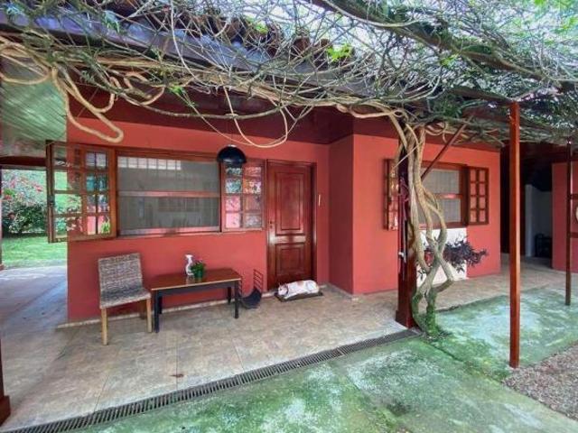 Casa à venda Cond. Fazendinha na Granja Viana