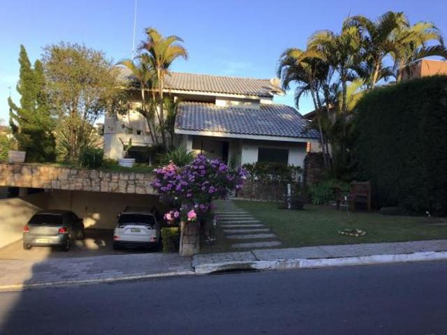 Casa à venda Cond. Nova Higienópolis na Granja Viana