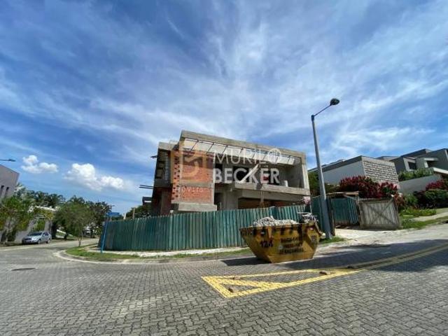 Casa à venda – Condomínio 5 suítes Reserva do Paratehy Sul