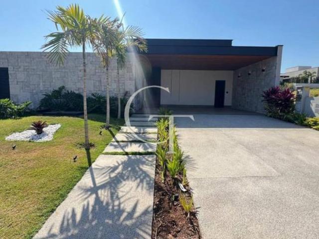 Casa á Venda Condomínio Villas do Golfe: a residência onde sofisticação encontra exclusividade
