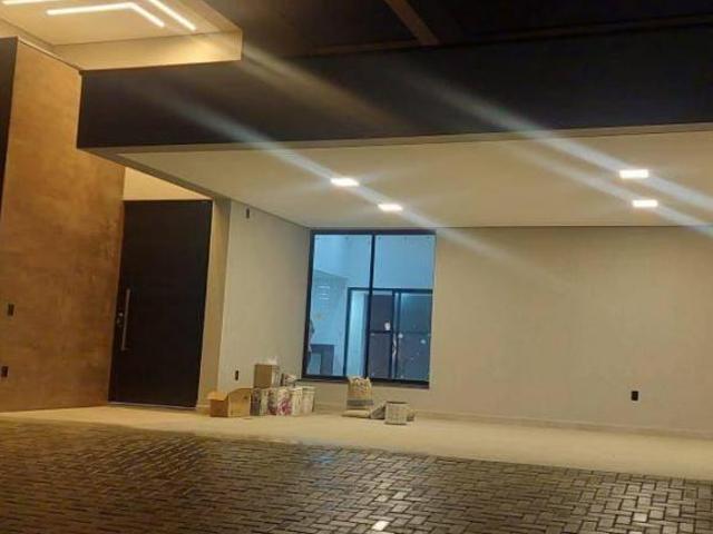 Casa á venda Condomínio Alphaville Nova Esplanada 03