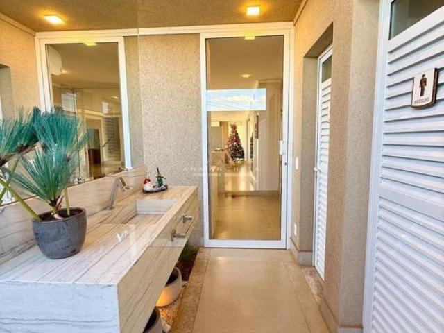 Casa á venda Condomínio Buona Vita, excelente localização de esquina