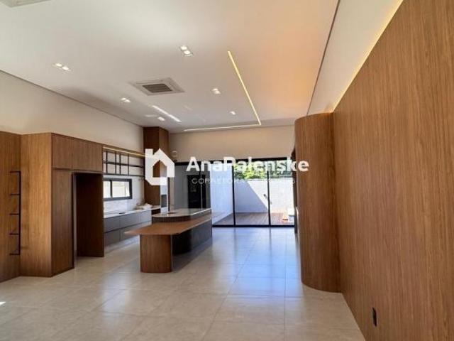 Casa à venda condomínio Cenytral Park em Umuarama. Alto padrão. 3 suítes, escritório, área gourmet c