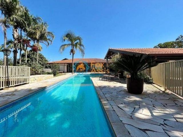 Casa á venda condomínio Cillos