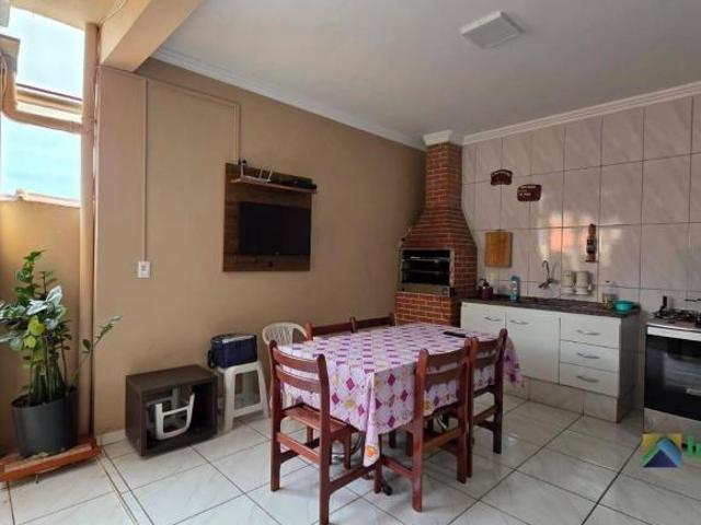 Casa a venda Condomínio dos Fávaros em Várzea Paulista
