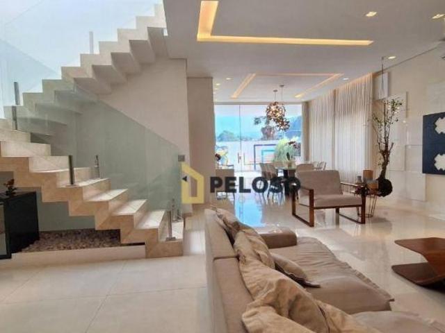Casa à venda | Condomínio Fechado | 440m² | 4 suítes | Piscina | 6 vagas | Tucuruvi São Paulo/SP