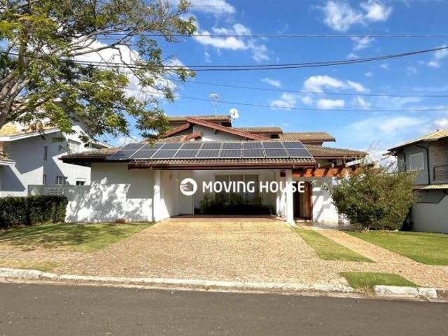 Casa à Venda com 3 Suítes no Condomínio Moinho de Vento Valinhos/SP