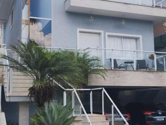 Casa à venda Condomínio Palm Hills na Granja Viana