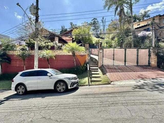 Casa à venda, Condomínio Palos Verdes, Granja Viana 4 Suítes, 5 Banheiros, 3 Vagas, 362m²
