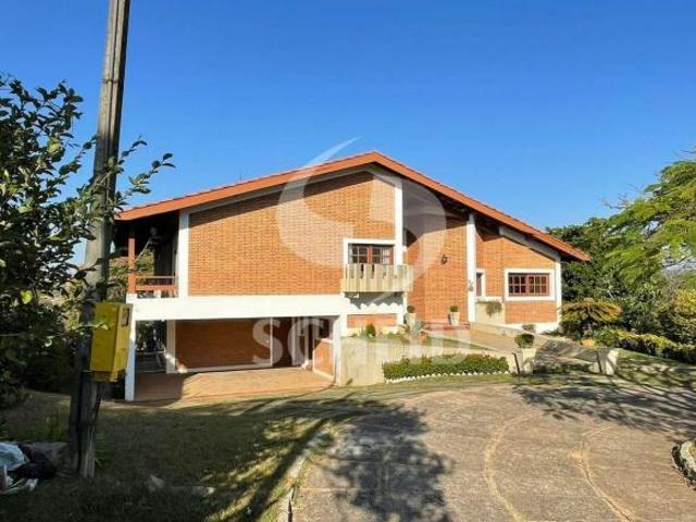 Casa à venda Condomínio Parque das Laranjeiras Itatiba 4 dormitórios, 2 suítes, AC 550m2 AT 2157m2