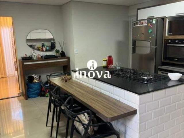 Casa à venda, Condomínio Portal Beija Flor