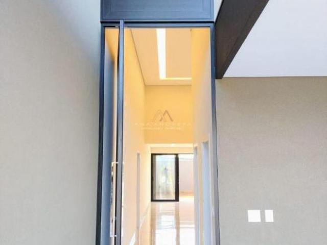 Casa à venda, condomínio Quinta do Lago, com 03 suítes e 195m²
