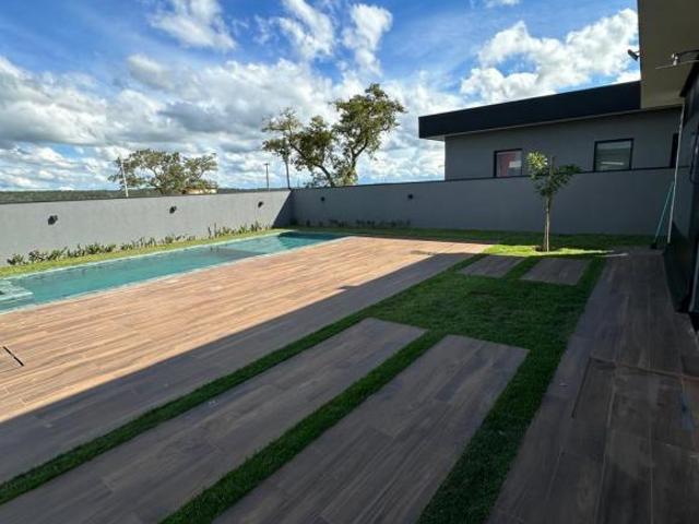 Casa à Venda Condomínio Riviera de Santa Cristina XIII | Paranapanema SP