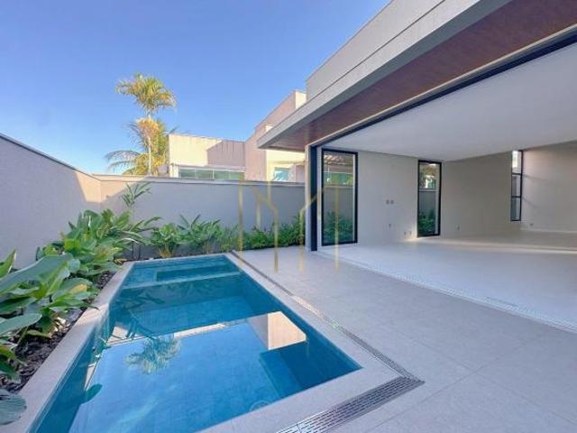 CASA A VENDA CONDOMINIO ROMA EM UBERLANDIA