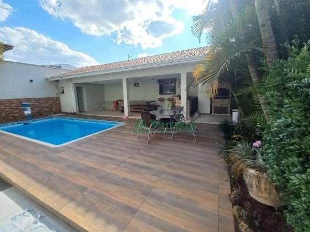 Casa à venda Condomínio São Paulo II na Granja Viana