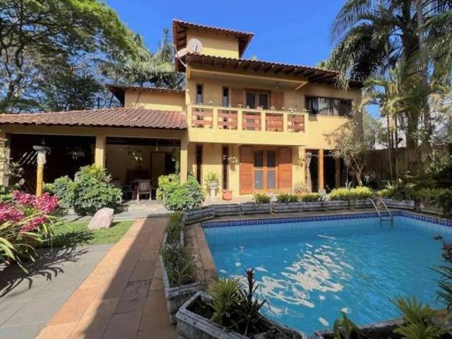 Casa à venda Condomínio São Paulo II na Granja Viana