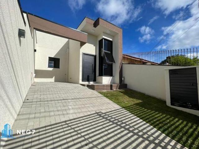 Casa à Venda – Conforto, Espaço e Excelente Acabamento!