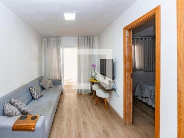 Casa à Venda Conj. Água Branca, 4 Quartos, 170 m² Contagem