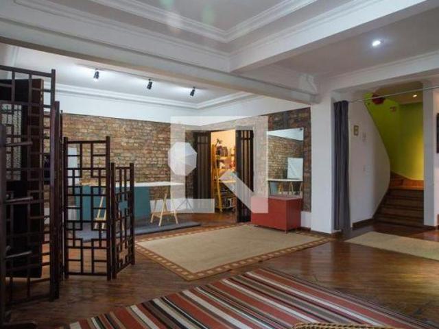 Casa à Venda Consolação, 4 Quartos, 230 m2