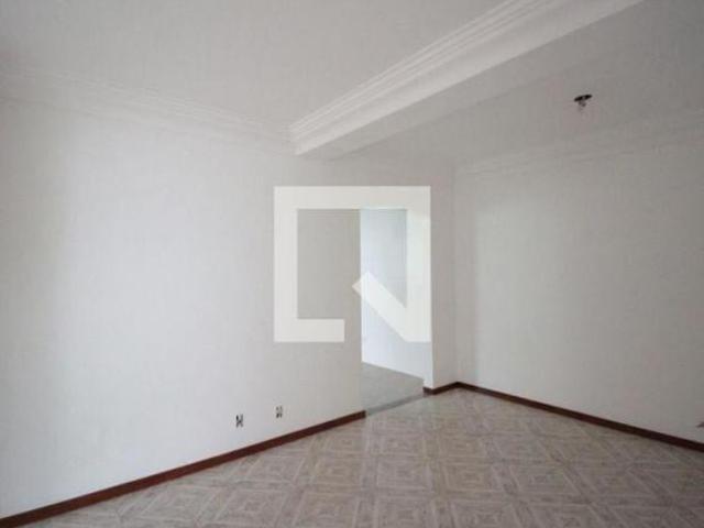 Casa à Venda Copacabana, 4 Quartos, 200 m² Belo Horizonte